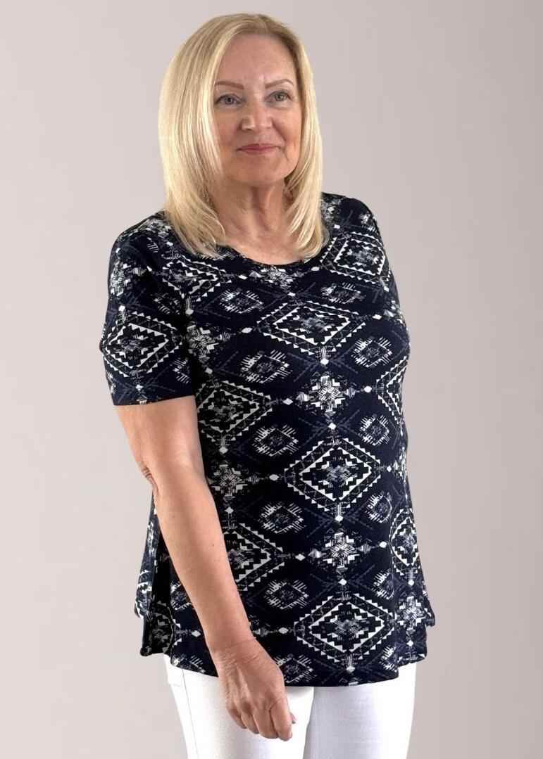 Pure and Natural Diamond Patterned Top